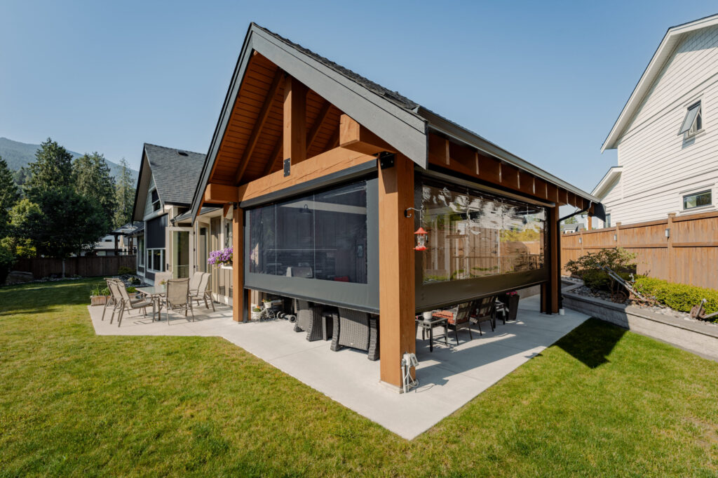 Motorized Outdoor Living Screens | Phantom Screens Pro